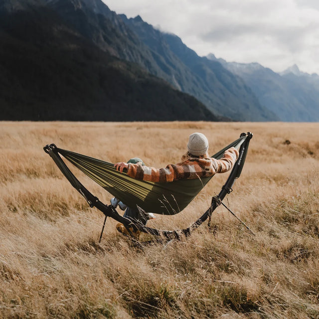 anymaka Official Site | Portable Hammock Stand